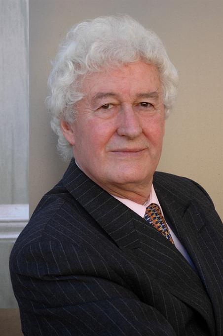 Félix Grande: Poeta de la memoria, el dolor y el flamenco – El baúl de ...